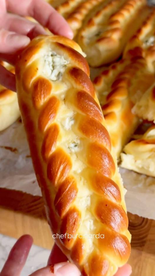 Формовка булочек с начинкой