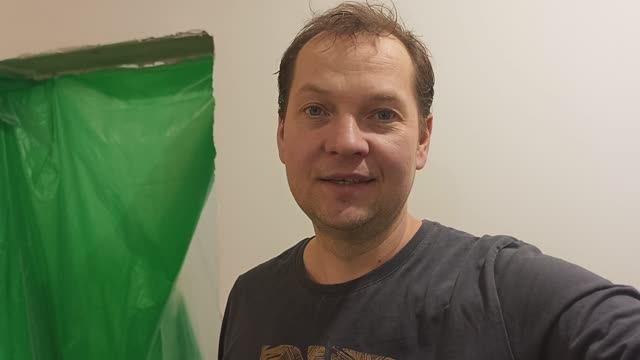 Укладка плитки в ванной, туалете и балкон