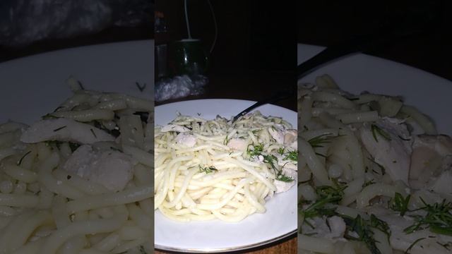 МУКБАНГ ЗА КАДРОМ