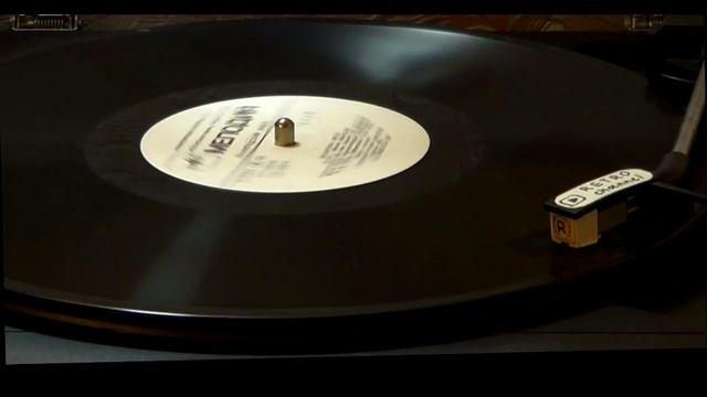 Булат Окуджава - Вы слышите, грохочут сапоги.