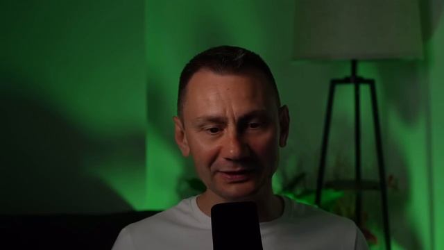 video-48853894_456248310-720 Трамп призерает Зеленского....