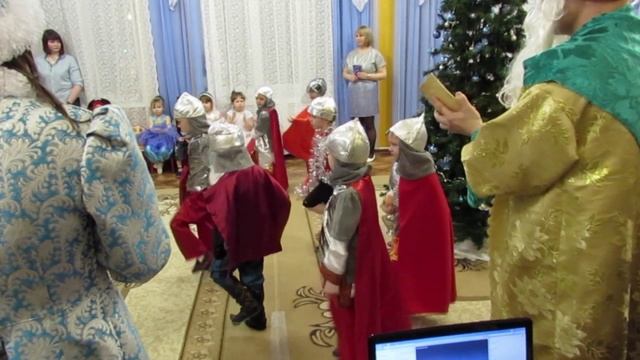 ВИТЯ И ЕГО НОВЫЙ ГОД.(2020)В садике.