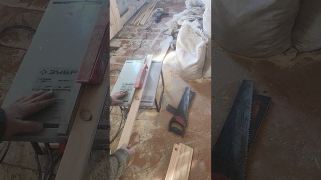 Заделывание щелей в откосах деревянных окон. Дешевый и простой вариант.3 часть