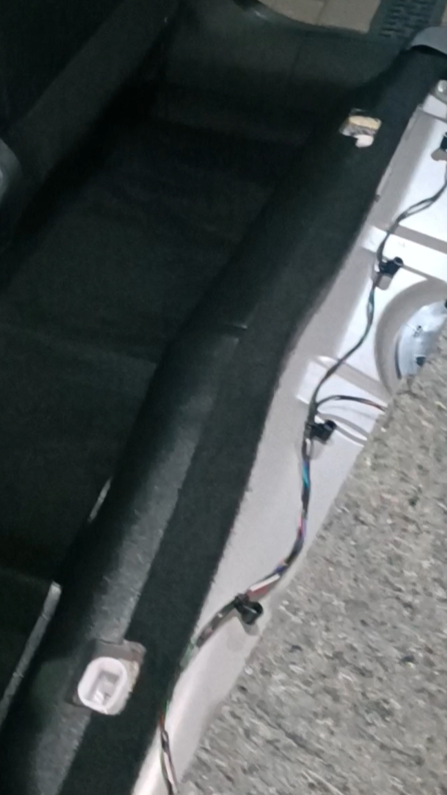 установка защиты под задний диван.mp4