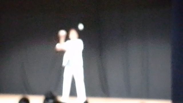 Жонглирование цирк (дети)- 1001 песенка