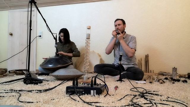 Нежная музыка (хэндпан, флейта Сякухати, шум дождя)