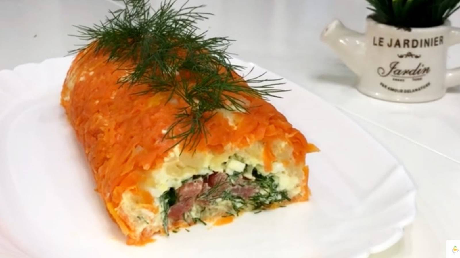 Как приготовить Салат ЦАРСКИЙ РУЛЕТ. Очень вкусный и съедается обычно самым первым