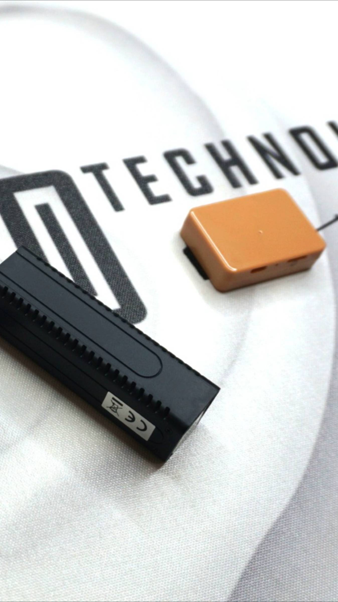 DERKO TECHNOLOGY - WI-FI МИКРОКАМЕРА 5MP С ГАРНИТУРОЙ МИНИ-ТЕЛЕФОН И МИКРОНАУШНИК