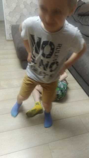 VID_20250328_203459.mp4