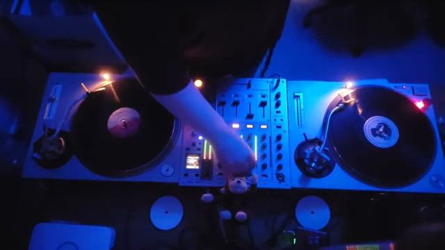 Whites - Strictly Old-School Jungle ( 1992 - 1996 ) Vinyl Only Mix (Null Sessions #7)