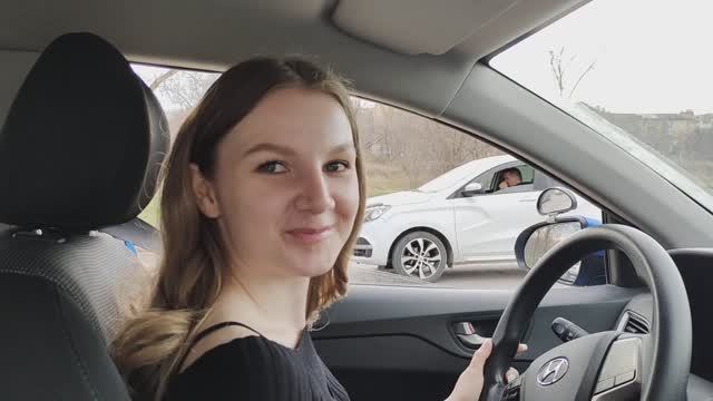 Первое занятие по вождению и поездка по городу. Основы управления. Как уверенно начать вождение