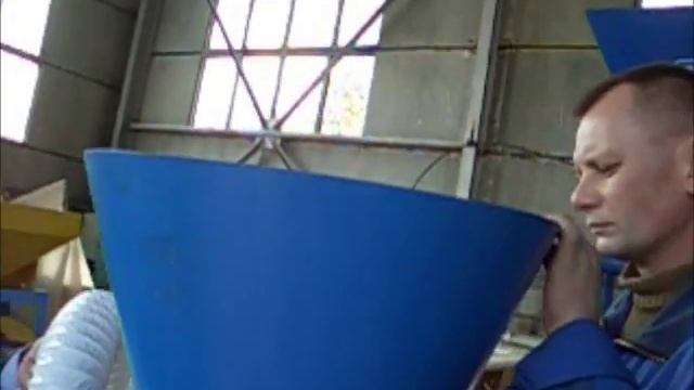 УСТАНОВКА ШЕЛУШЕНИЯ АРАХИСА.wmv