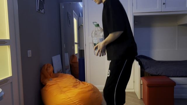 Без инвентаря, с подготовкой. Присед с утяжелением