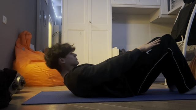 Без инвентаря, без подготовки. Скручивания