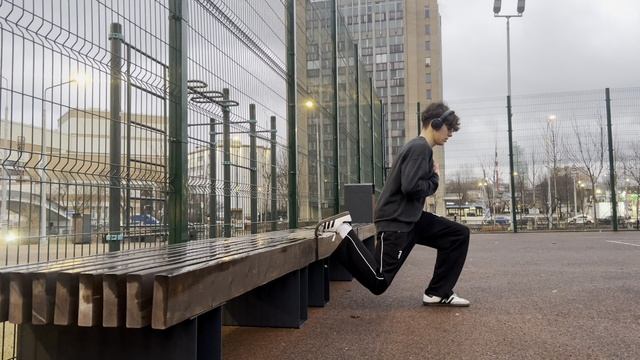 Без инвентаря, без подготовки. Болгарские выпады