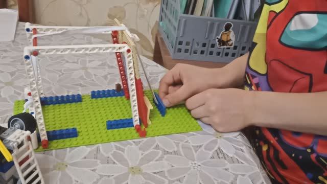 Гараж из лего