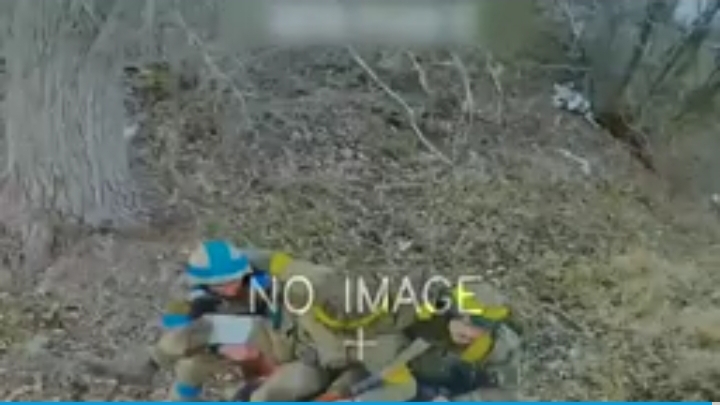 Прилет FPV в группу противника