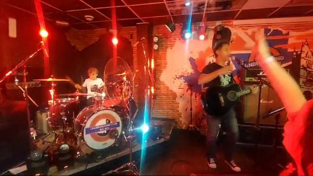 Играю с Дмитрием Яковлевым песню КиШа «Танец Злобного Гения»