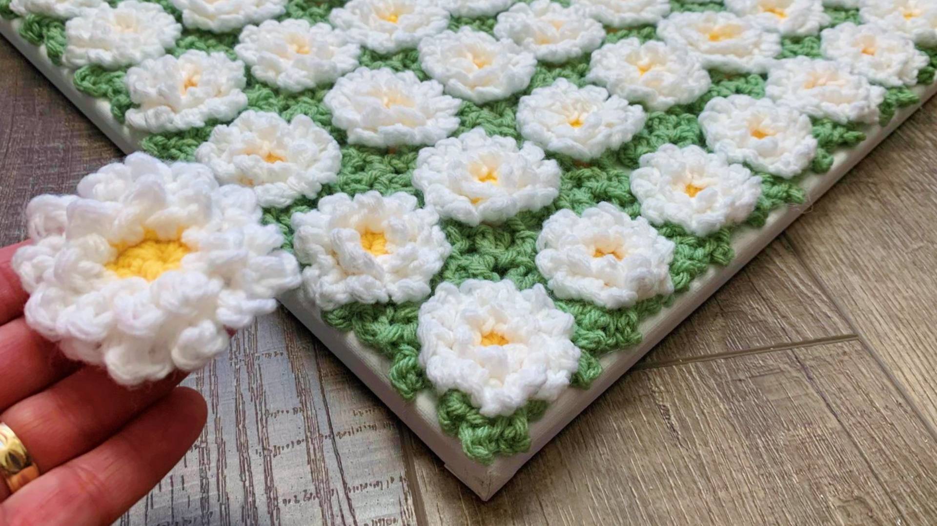 Ромашковое Поле: Вязаная цветочная картина - легко, просто и красиво!