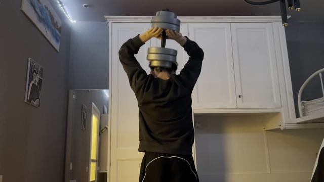 С инвентарём, подготовка. Трицепс