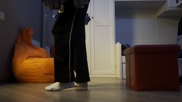 С инвентарём, подготовка. Болгарские выпады