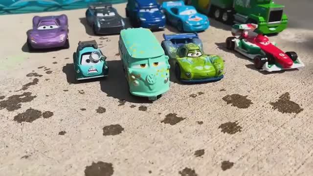 искать машины Маквин 🌟🚙🌟🚘