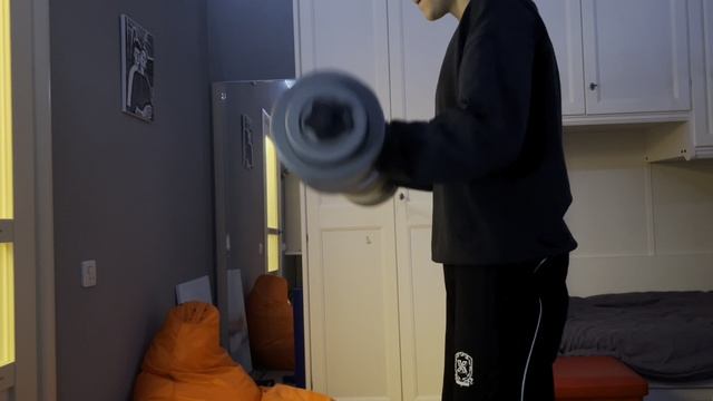 С инвентарём, подготовка. Бицепс