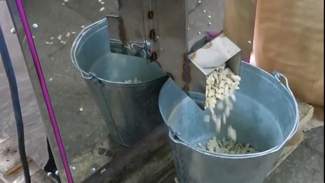 Установка шелушения арахиса УШ-1М
