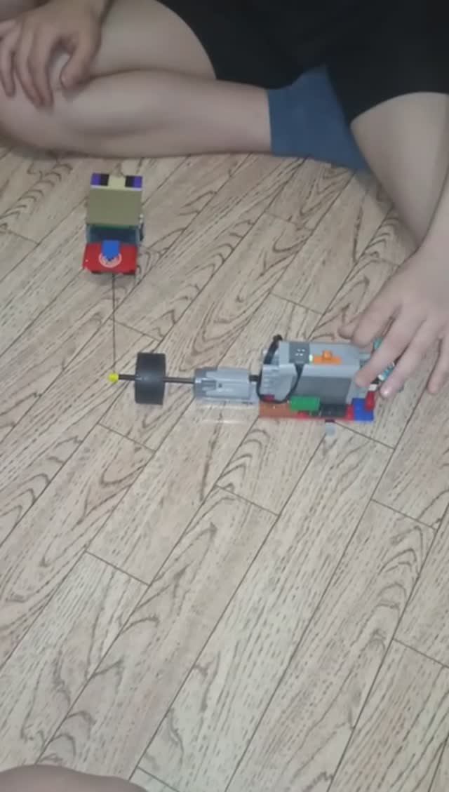 Спутник катает машинку🤣