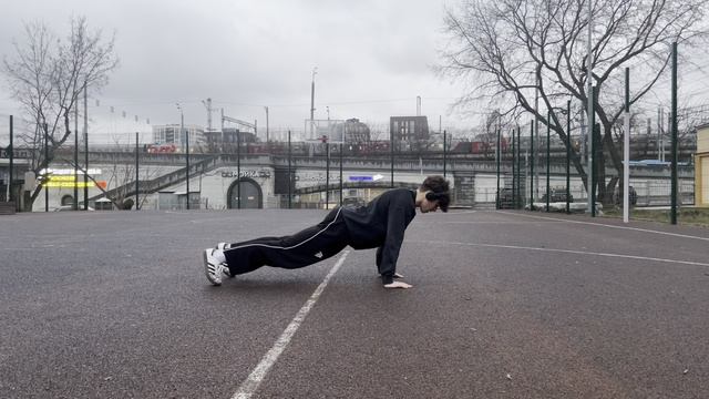 Без инвентаря, с подготовкой. Отжимания