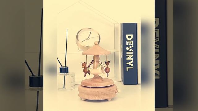 Музыкальная деревянная шкатулка карусель заводная "Лондон и автомобиль"