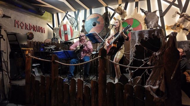 Александр Непомнящих и Александра Степанова - Зурбаган