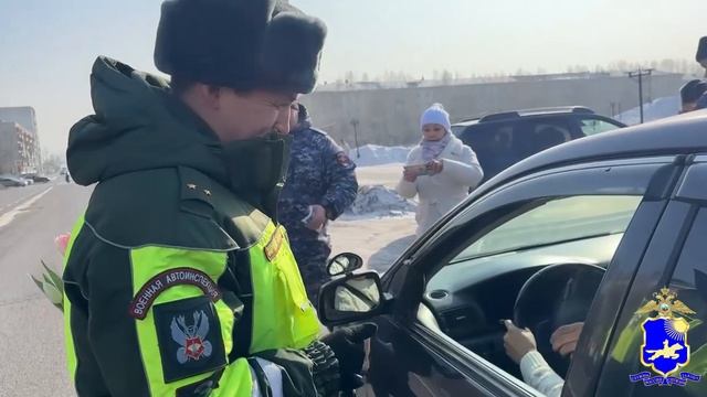 В столице Тувы проходит долгожданная акция «Цветы для автоледи»