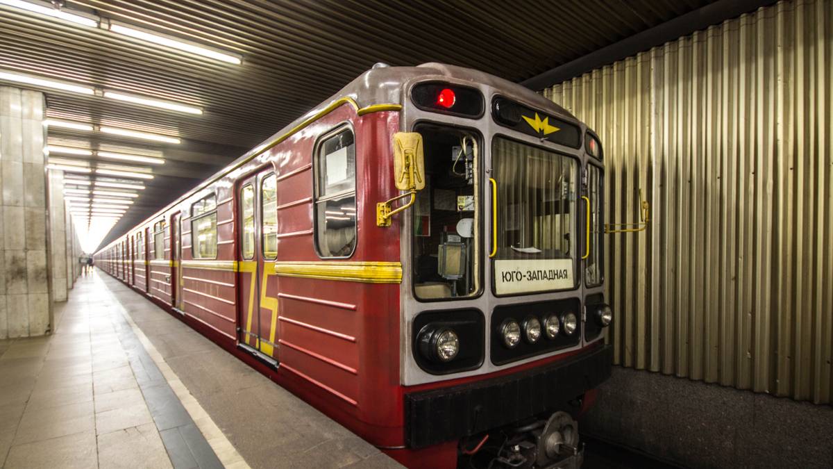 ПАРАД МЕТРО ... 2025 ГОД КОЛЬЦЕВАЯ ЛИНИЯ ...