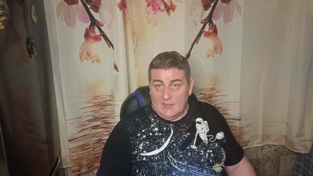 Я,ВАМ НЕ БРАТПУХЛЯШ В СМЯТЕНИИВ ОКРУЖЕНИИ ГАДАЛКИ❓ПОТЕРЯЛ СЕБЯ
