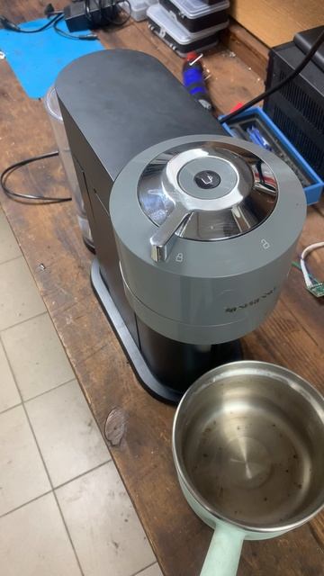 Не исправен  датчик расхода воды