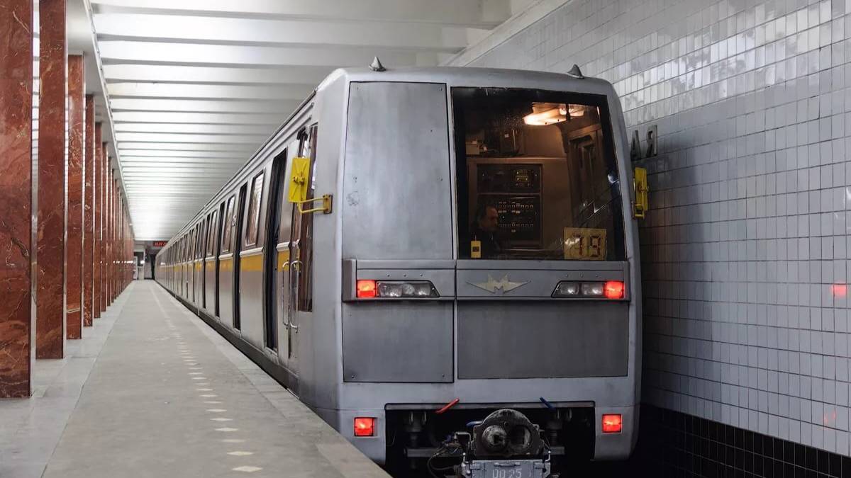 ЕДЕМ ПО КОЛЬЦЕВОЙ ЛИНИИ НА ЯУЗЕ ...