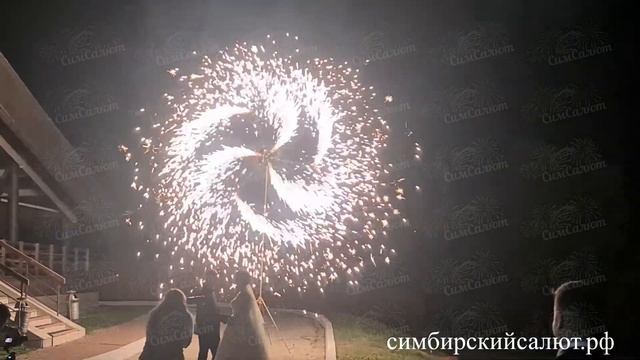 Большая Вертушка из 6шт. Фонтаны - 4 м. 45 сек.