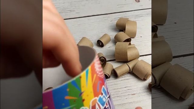 Настольная игра "Веселые фанты" в подарочном тубусе