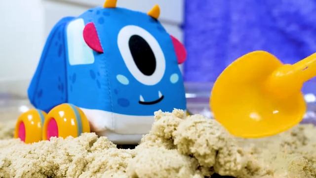 Детские песенки с машинками Мокас — Машинки на детской площадке — Песни для малышей