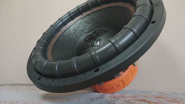 Обзор на сабвуфер Raven 15 V.2 от DL audio