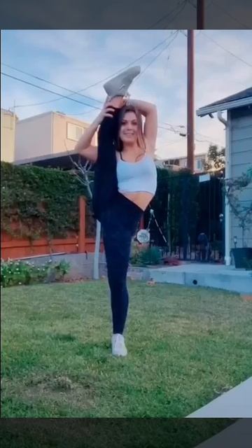 А как хорошо начинала🤣🤣🤣