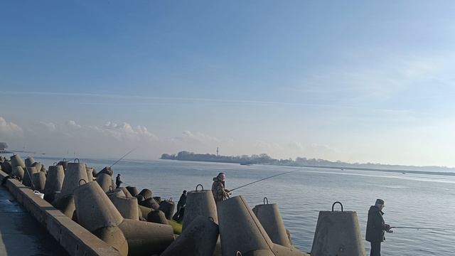 г. Балтийск. Рыбаки