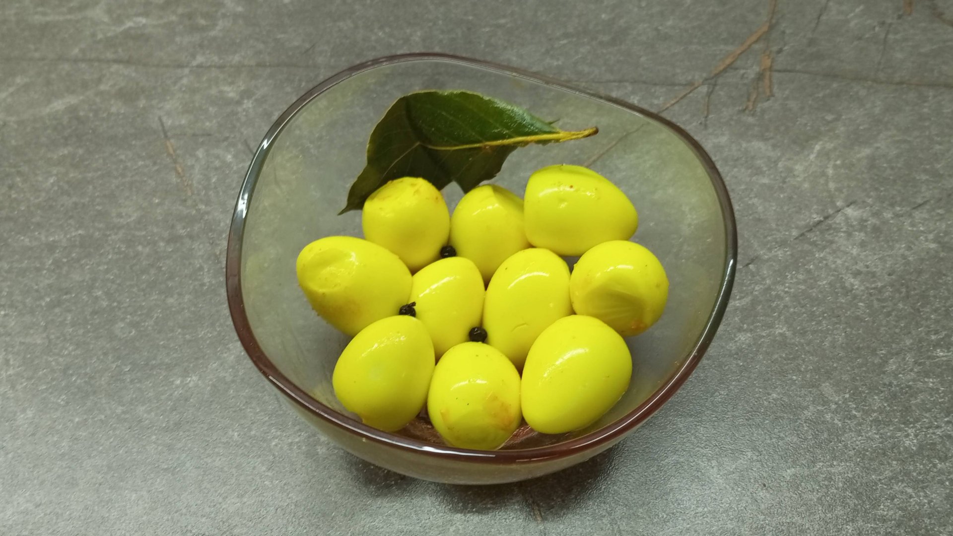 КАК ВКУСНО ЗАМАРИНОВАТЬ ПЕРЕПЕЛИНЫЕ ЯЙЦА #рецепт #яйцо #еда