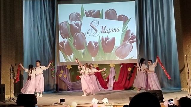 Танец "Вальс для мамы" - группа "Кидсбэнд" - руководитель Надежда Матвеева