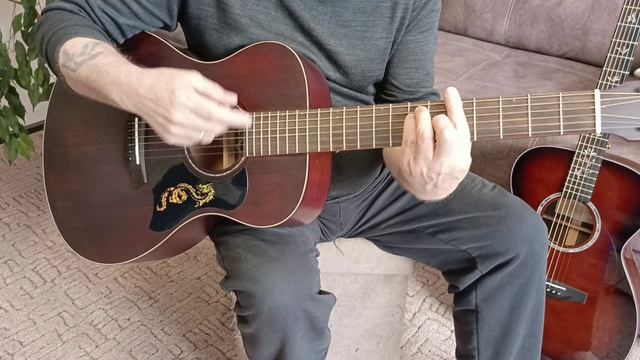 Гитара ламинат + трансакустический датчик VS гитара - полный массив.