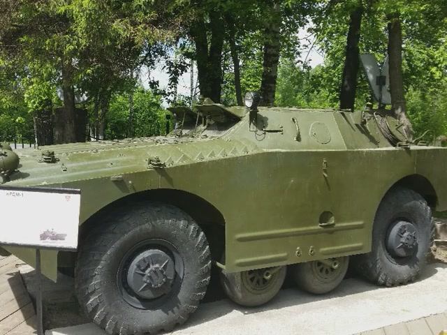 В музее техники Вадима Задорожного (танки и другая броня 3)