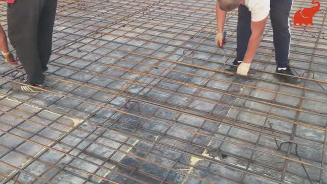 ВЯЖЕМ АРМАТУРУ НА СТРОЙПЛОЩАДКЕ В КП КУЛИКОВО ПОЛЕ