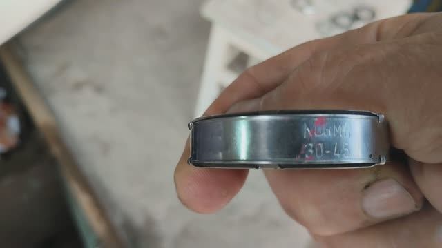 Ssang Yong Kyron D20DT DSI6 "Хомуты на различных патрубках"