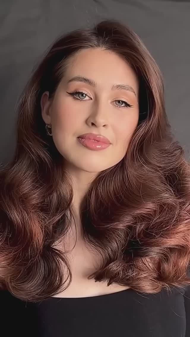 Самая популярная вечерняя укладка #прическа #укладка #волосы #локоны